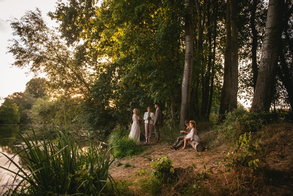 The guide to eloping with kids - tips and ideas - Zephyr & Luna